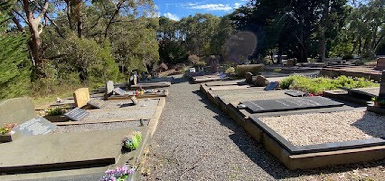 Stirling Cemetery • Adelaide Hills Council